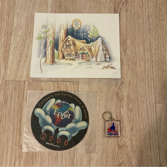 Other | Vintage Set Disney 15 Years Key Chain Postcard Epcot 200 Snow ...
